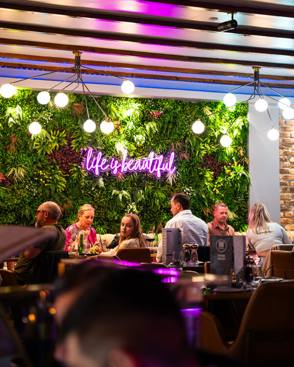 ZORBA – MEZE & GRILL